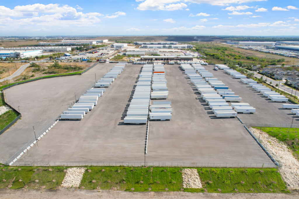 Foster Road Trailer Parking & IOS - ARCO/Murray